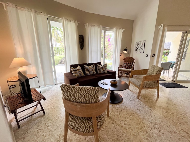 Charming Ocean Front 2 Bd Villa In Cabarete Center - Cabarete