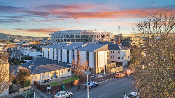 Modern 3 Bedroom Townhouse - Only 10min Walk To Stadium - New Zealand