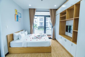 Estúdio Júnior | Secretária, secretária adequada para computadores portáteis