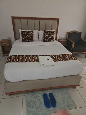 Quarto Individual Deluxe, vista para o jardim | Wi-fi grátis, roupa de cama fornecida 