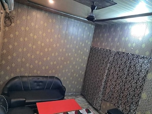 Quarto Deluxe | Camas desdobráveis, Wi-fi grátis, roupa de cama fornecida