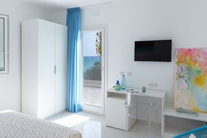 Quarto Quádruplo | Cofre no quarto, Wi-fi grátis, roupa de cama fornecida 