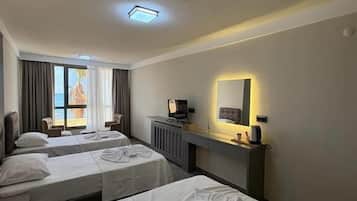 Cofre no quarto, secretária