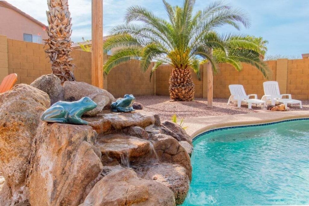 Casa Aria 4br Home & Heated Pool 4 Bedroom Home - Casa Grande, AZ