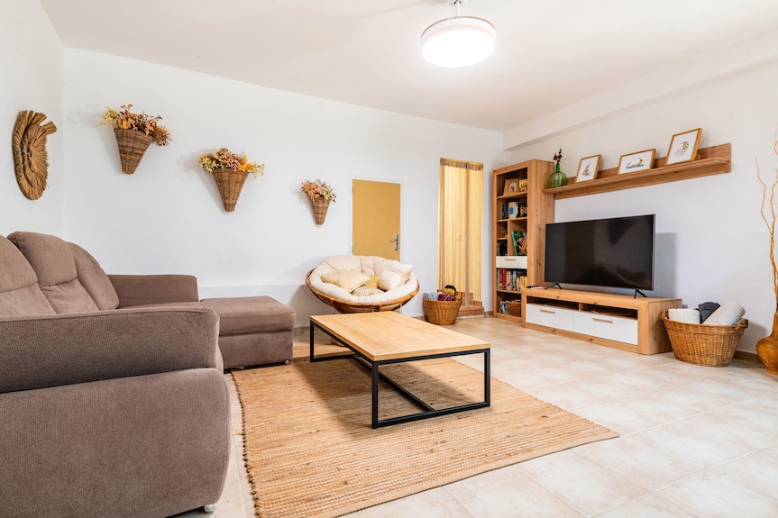 Casa De Vacaciones 'Casa En Las Montañas De Benicassim' Con Vistas Al Mar, Terraza Privada Y Wi-fi - Benicasim