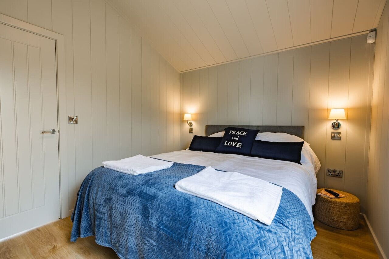 Lowfield Lodge & Hot Tub - Cleethorpes