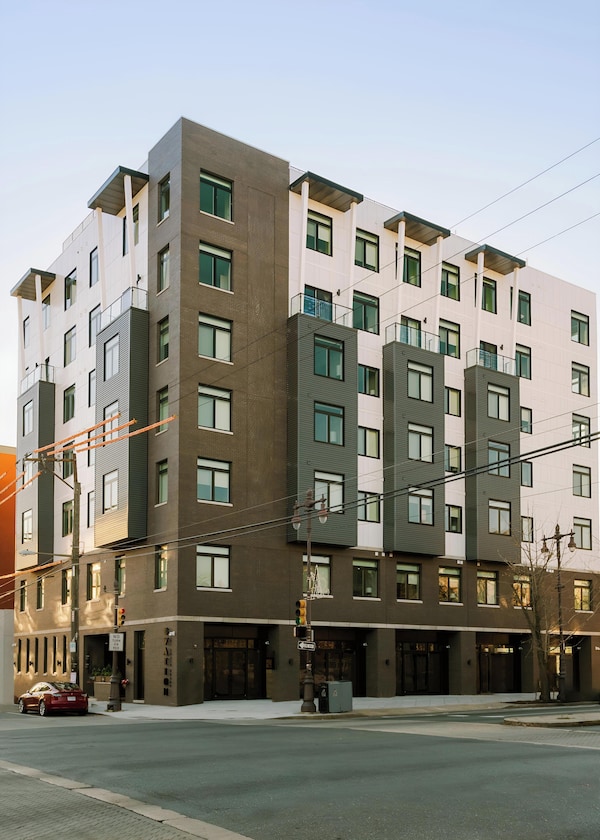 Sosuite At The Ovation - Avenue Of The Arts - Philadelphia, PA