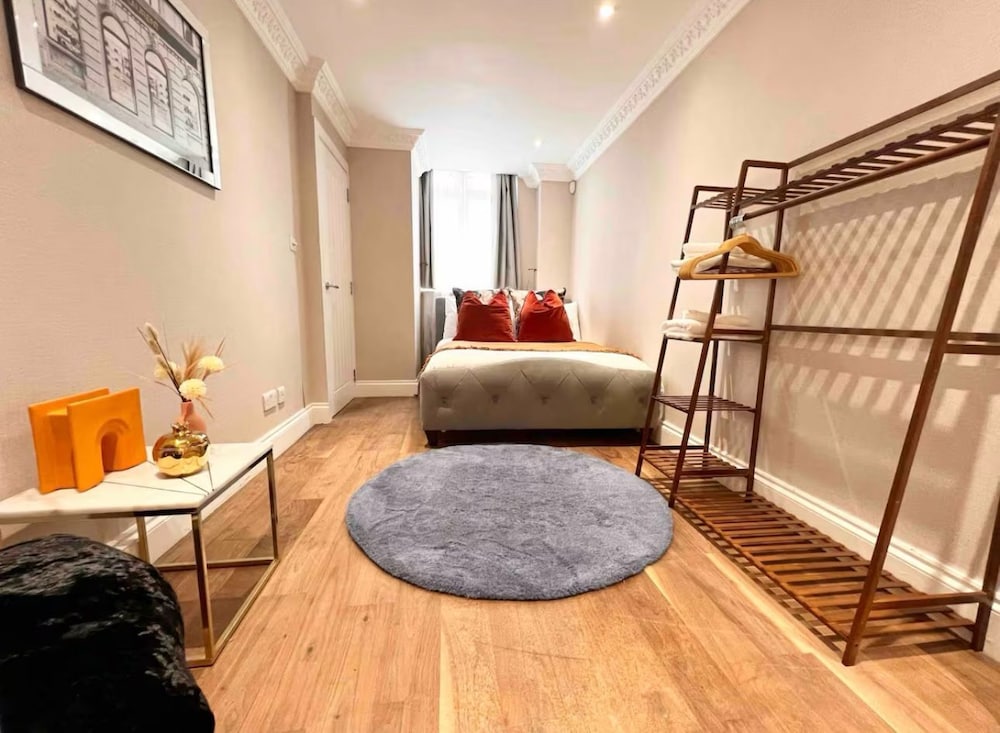 Stunning 3 bed Apartment next to Harrods - London | Vrbo