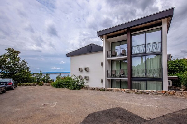 Paviljoni Omorika - Crikvenica