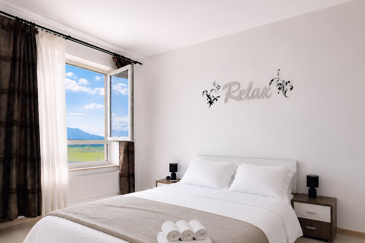 Apartamento Panorâmico, vista para a montanha | Ferro/tábua de engomar, Wi-fi grátis, roupa de cama fornecida