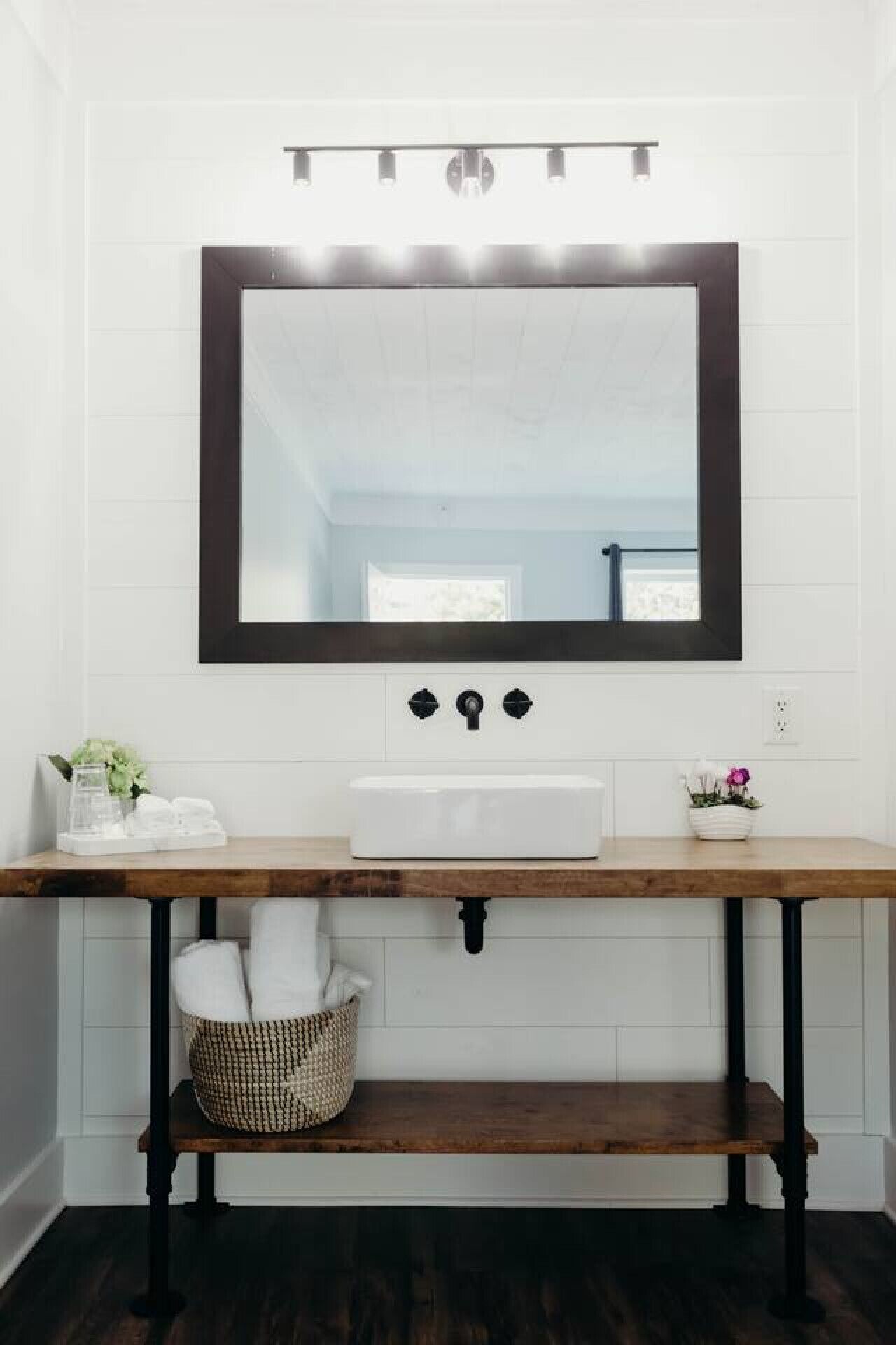 The Pendergrass Room, Lakeside Inn At Dale Hollow - Tennessee