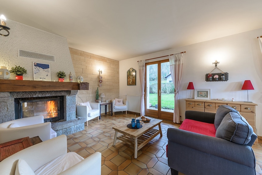 Maison Horizon - Charmante Propriété Familiale Avec Jardins & Jeux - Duingt