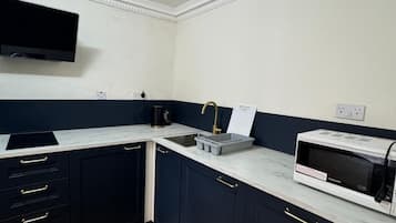 Apartamento Clássico, 3 quartos | Cozinha privada