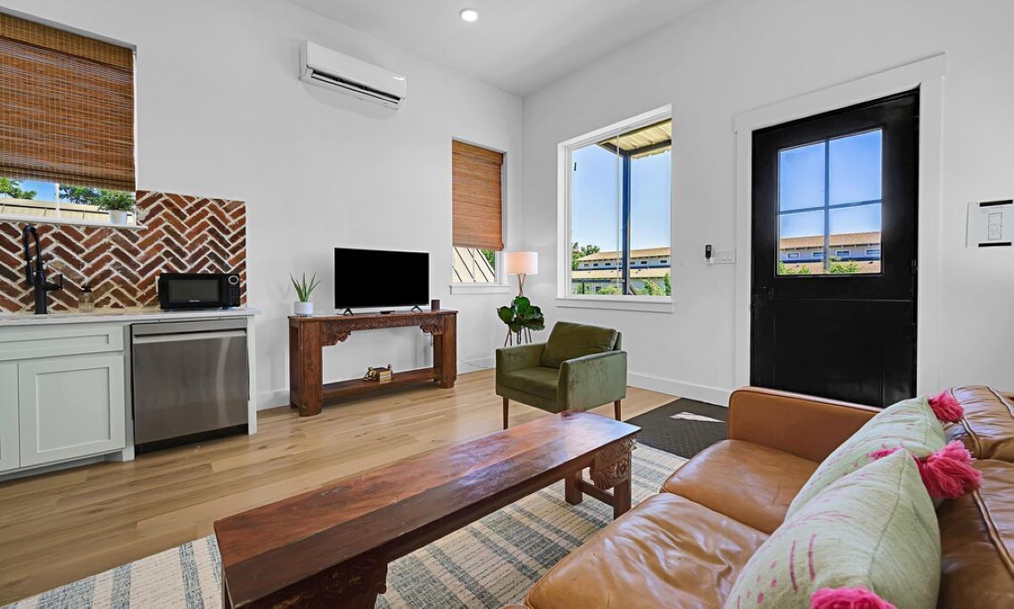 Dogtrot Hotel Loft Apartment - Waco, TX