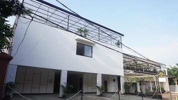Fachada da propriedade
