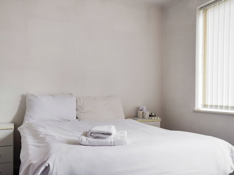 4 Bedroom Accommodation In Kenilworth - 코번트리