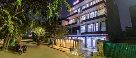 Fachada da propriedade