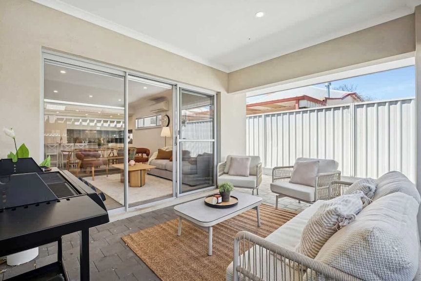 Spacious Luxury Home, City Stay - Walk To Restaurants - Victoria Park