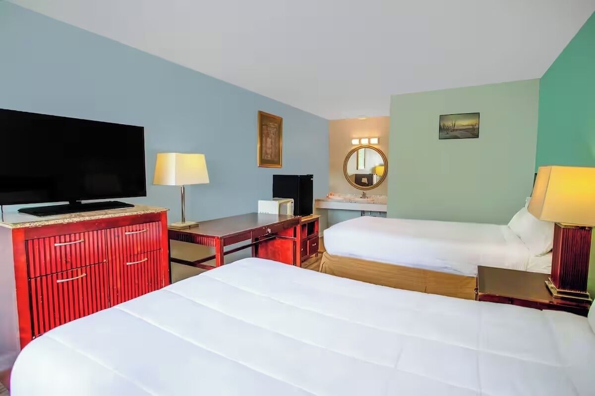 Cozy Room Perfect For Budget-conscious Travelers In Kernersville - High Point, NC