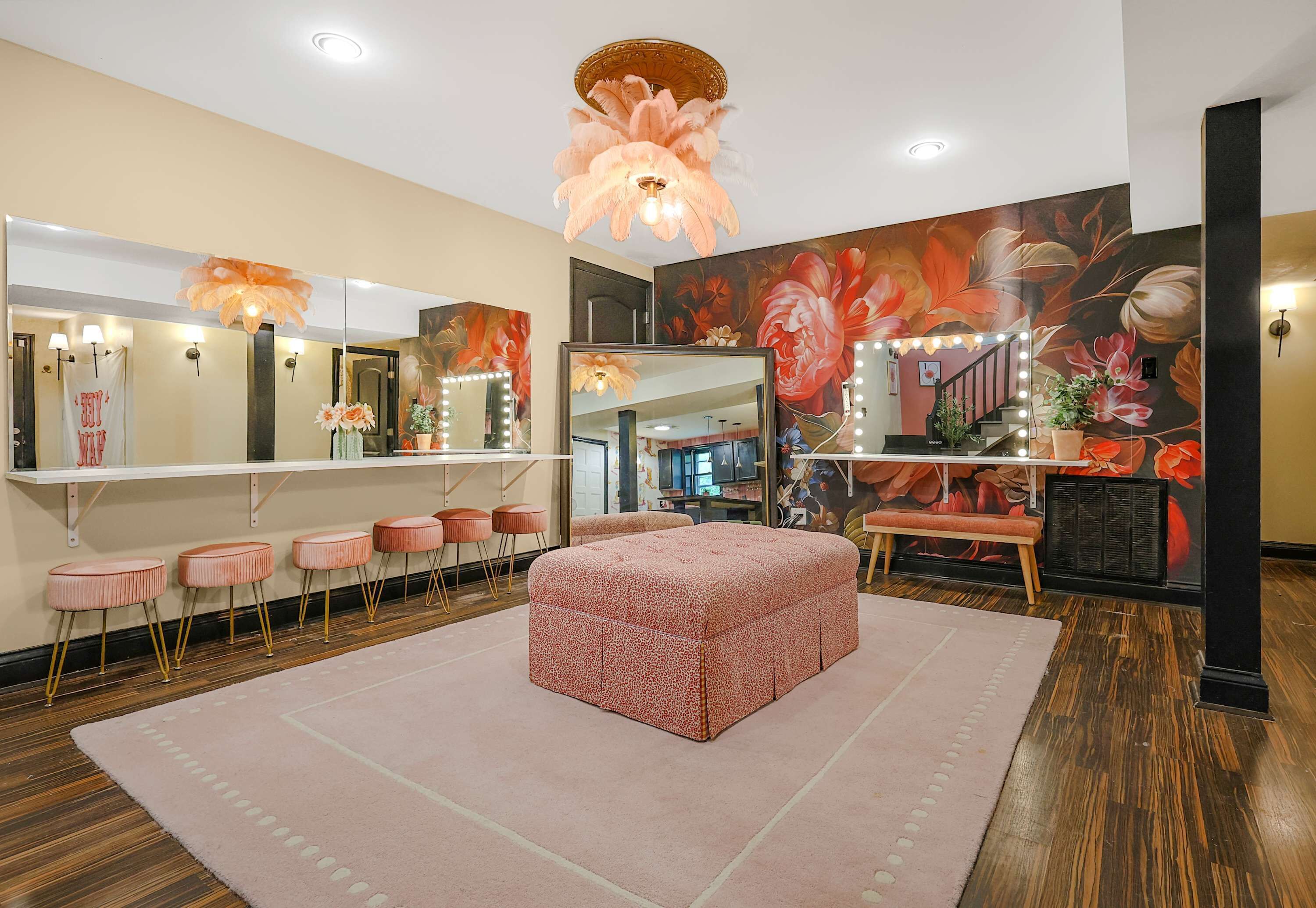 Bachelorette Retreat In Nashville - Brentwood