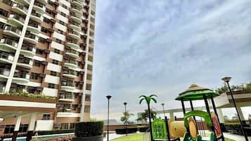 Área de recreio para crianças (ao ar livre)