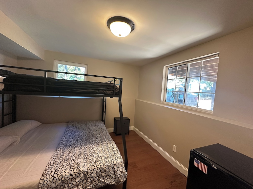 Charlotte 5br Home Near Uptown - Charlotte, NC