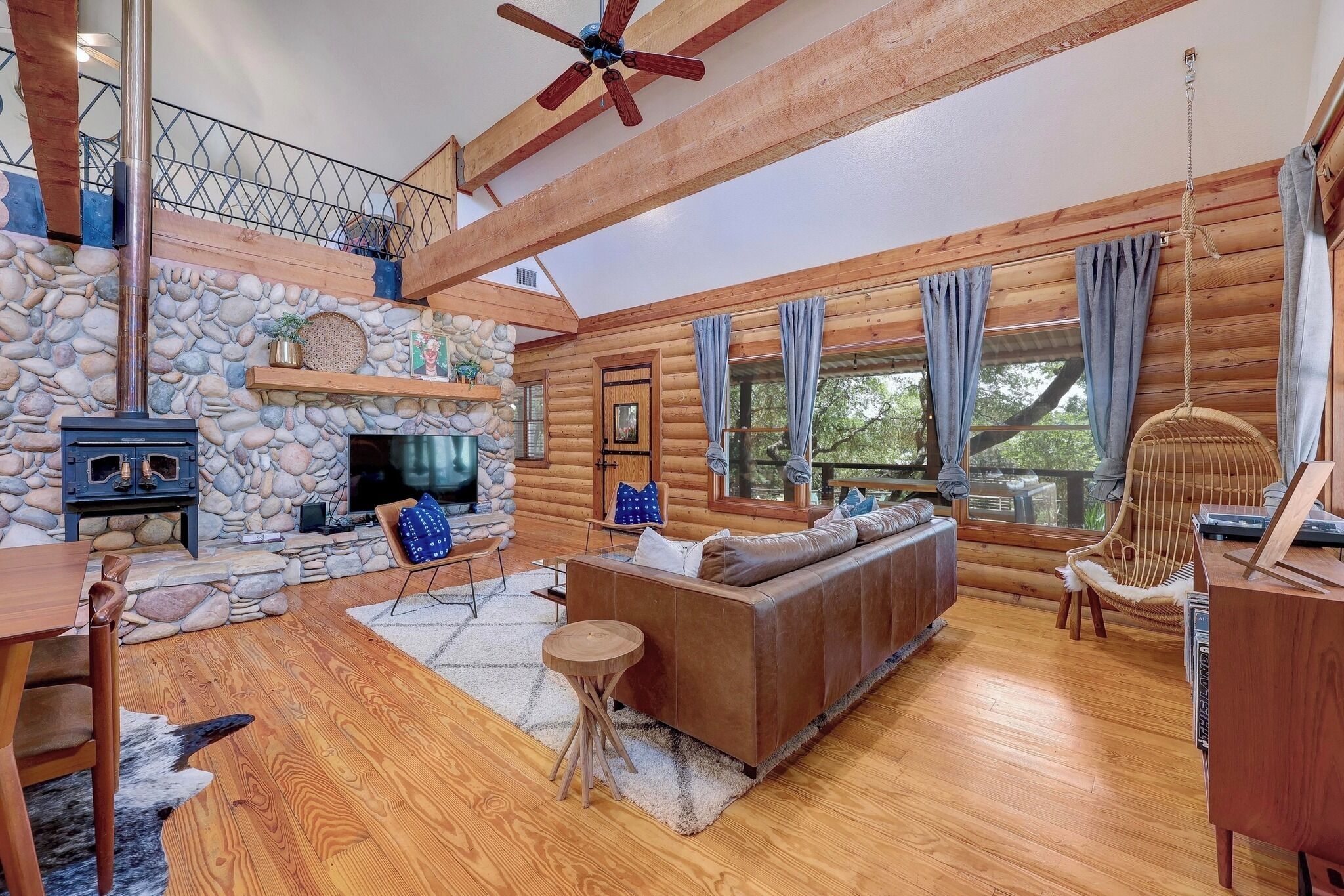 The Cabin At Idyllwood Farm - Georgetown, TX