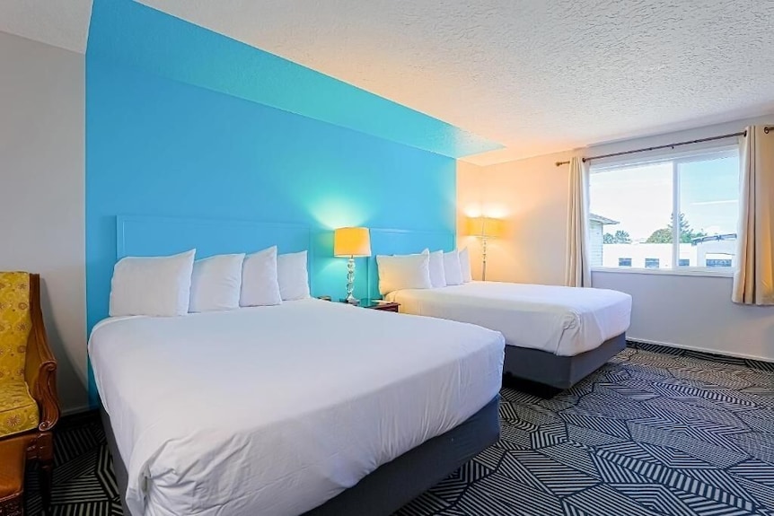 Charming Room Near Seaside Aquarium & Broadway Park - Seaside, OR