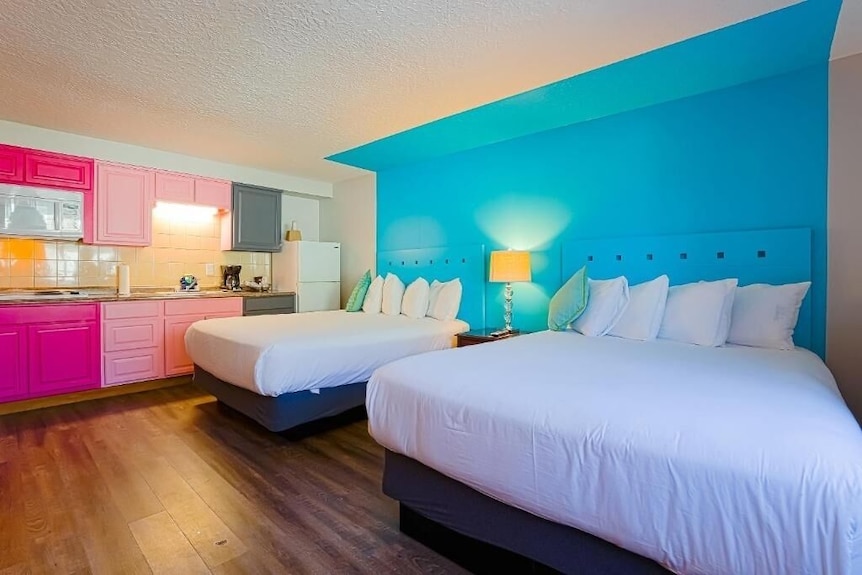 Discover Beaches At Spacious Room With Stunning River View - Seaside, OR
