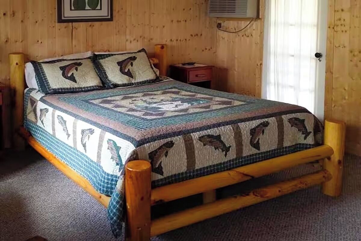 Simple Room Near Oconaluftee Islands Park  Easy 5 Mile Drive For Your Visit - Cherokee