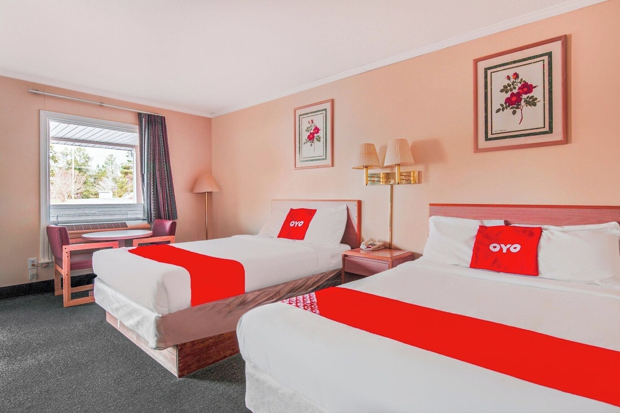 Affordable Retreat W/ Private Bath + Free Parking Near Downtown Durham - Durham, NC