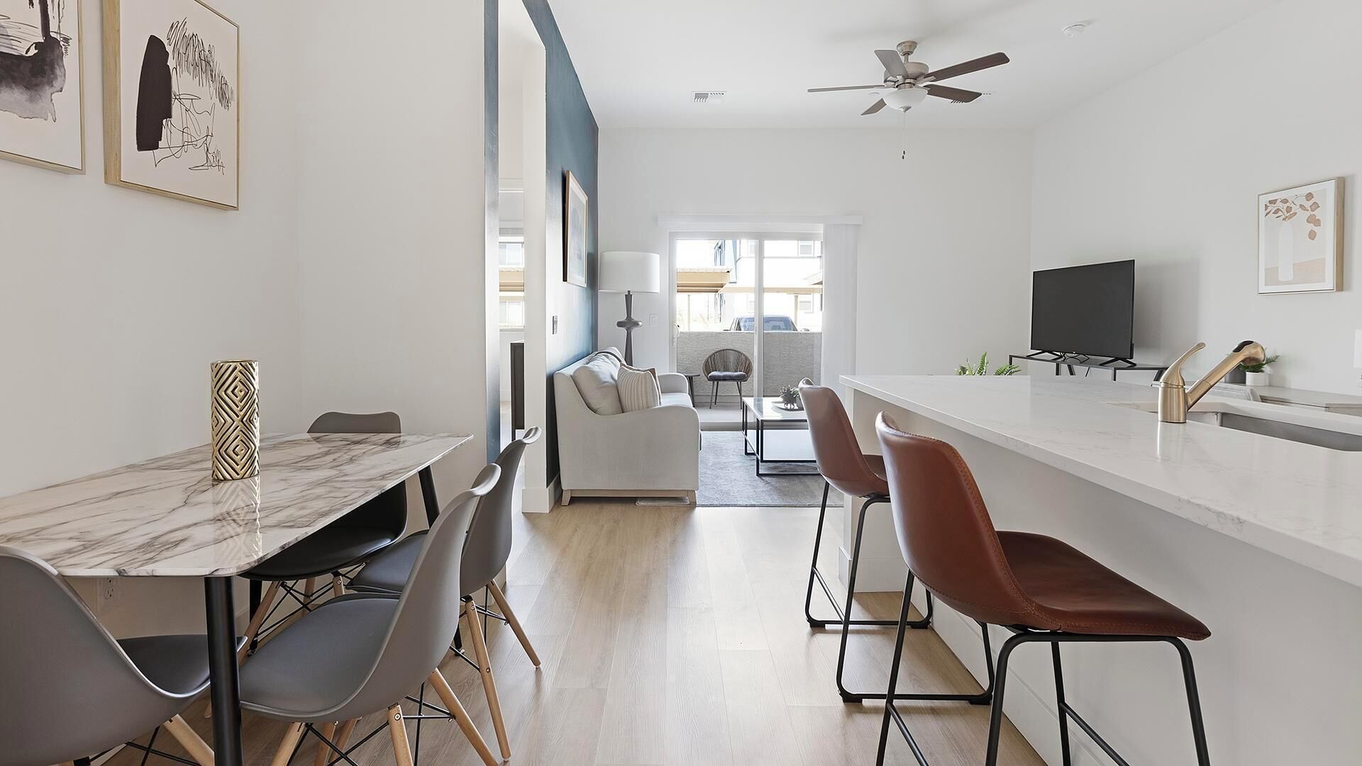 Landing | Stunning 2bd, Pool - Oro Valley, AZ