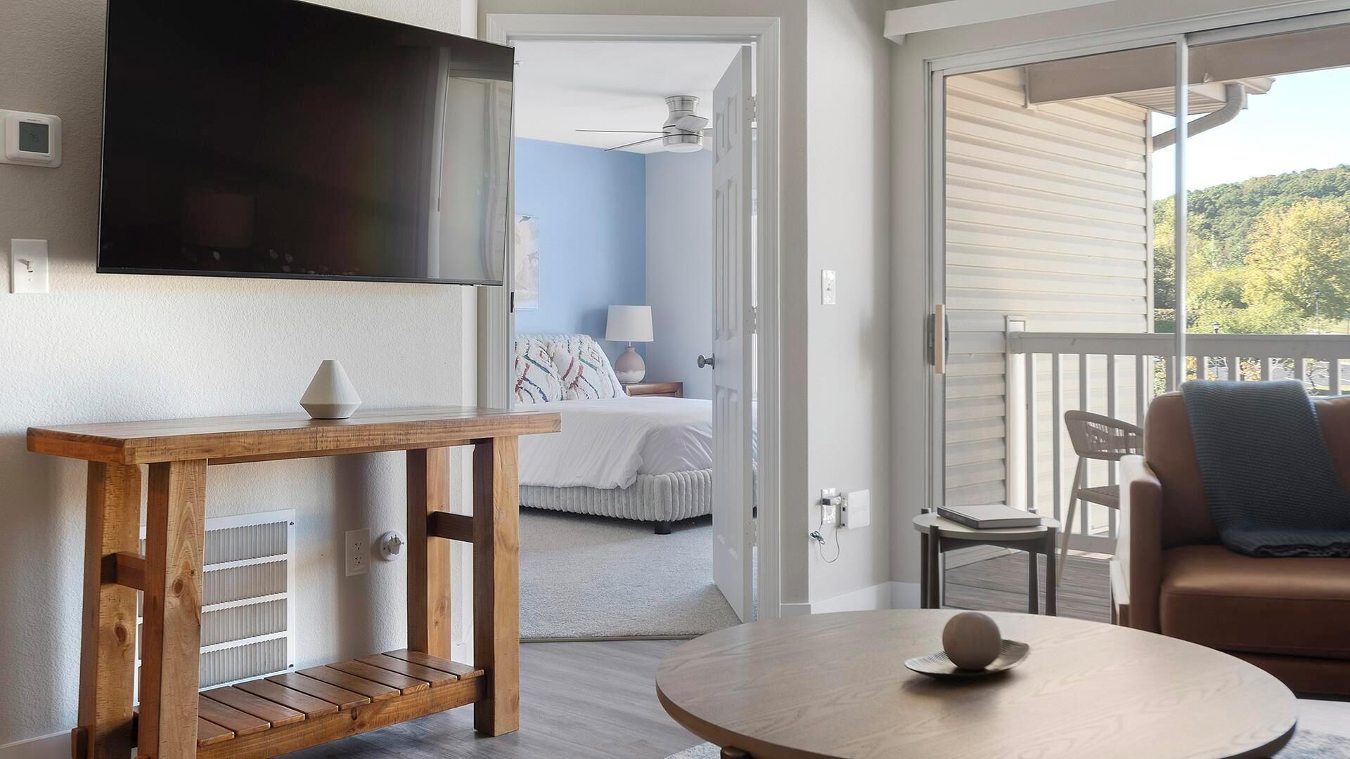 Landing | Beautiful 2bd, Gym, Clubhouse - Eureka, MO