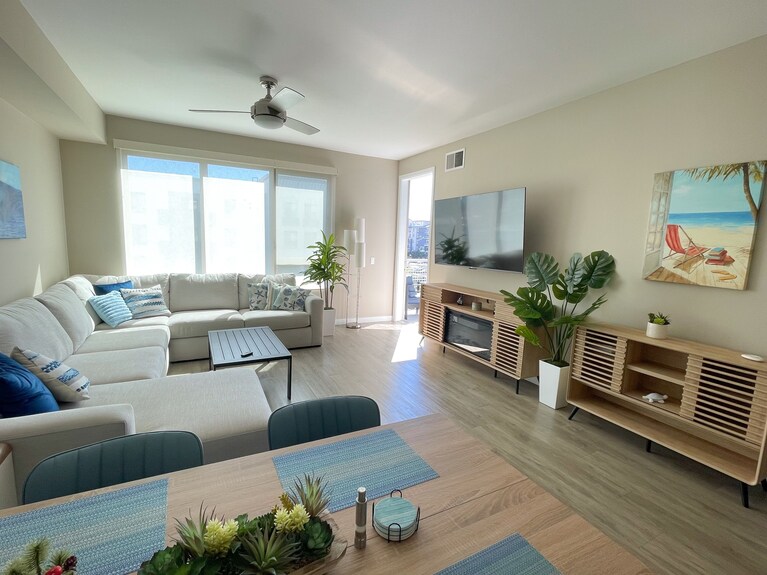 Modern Coastal Condo In Downtown Oceanside With Stunning Ocean View! - オーシャンサイド, CA