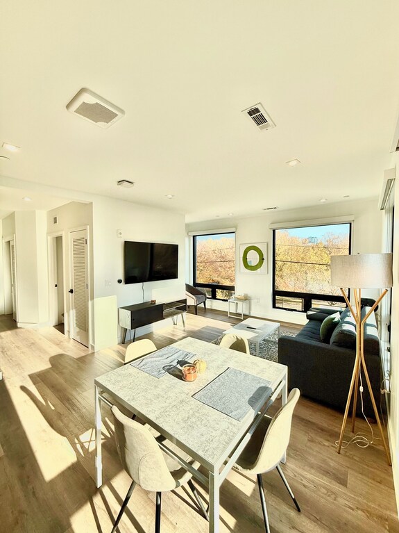 Luxury Double King Sky Lounge Ev Parking - アメリカ ボストン