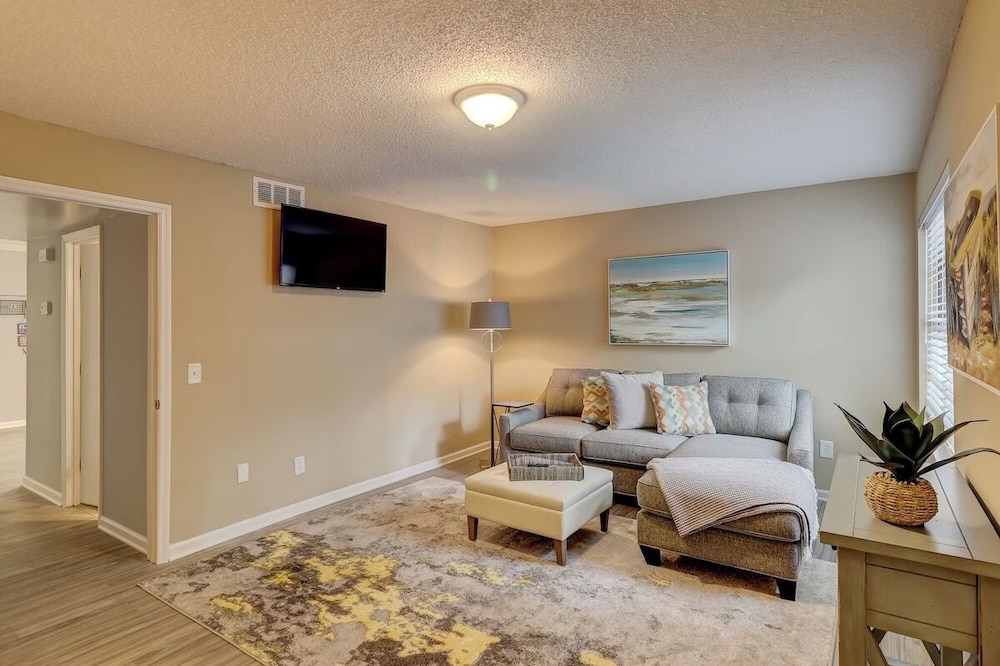 Hilton Head 2br Townhouse Walk To Shops & Dining - Florida