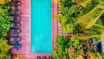Piscina exterior