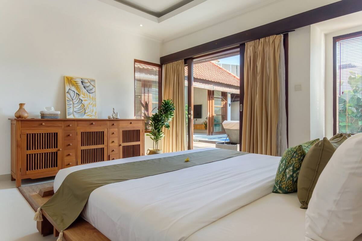 Secretária, Wi-fi grátis, roupa de cama fornecida