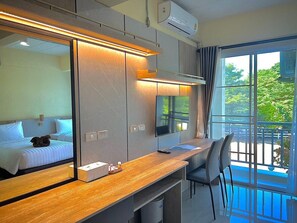 Secretária, Wi-fi grátis, roupa de cama fornecida