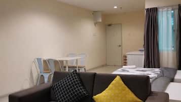 Quartos insonorizados, ferro/tábua de engomar