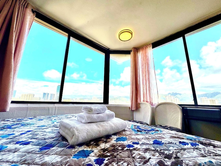 Waikiki Compact Family Room 10guests /2 Studio/ 2full Bathroom - Honolulu