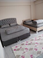 Apartamento Clássico em Condomínio Fechado, varanda, vista para o mar | Ferro/tábua de engomar, Wi-fi grátis 