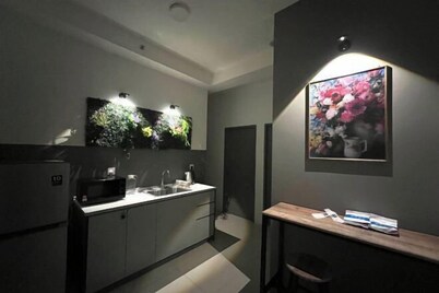 Entire Unit & 2BR Near Legoland