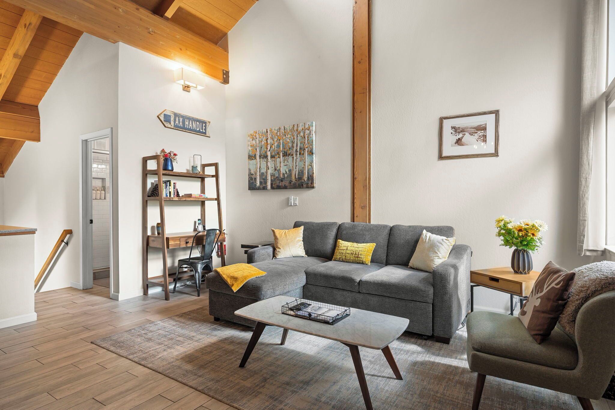 Cozy Northstar Escape | 2br Modern Condo W/ Fireplace & Near Ski Resort - Lake Tahoe