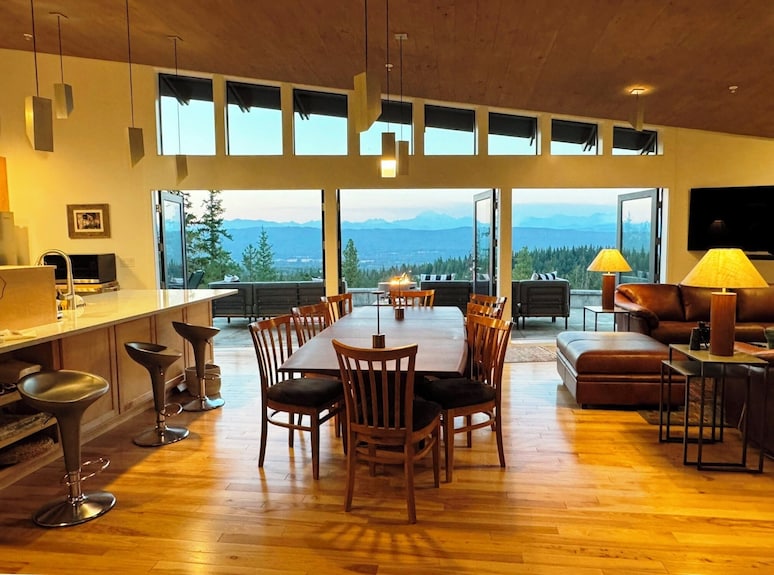 Aia Award-winning Modern Mountain Home · Big Stuart Range Views · Dog Friendly - Washington