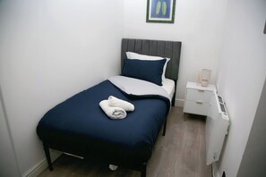 2 quartos, Wi-fi grátis, roupa de cama fornecida