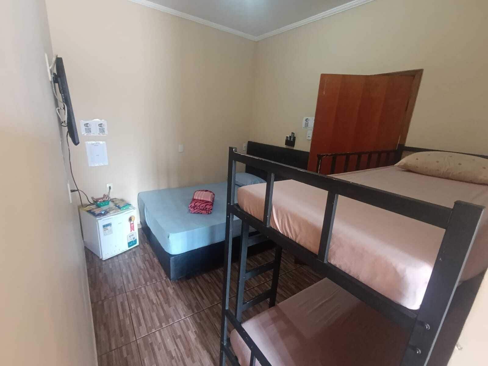 Quarto Familiar | Ferro/tábua de engomar, Wi-fi grátis 
