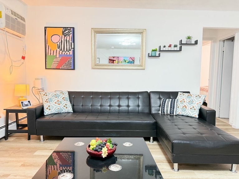 Modern First Floor Apt 25 Min To Nyc+parking - Union City, NJ