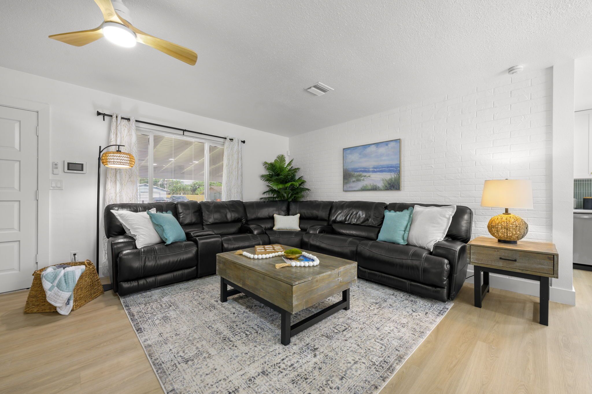 Serenity On Lark St. - 4bd/2ba Pool Home - Indian Rocks Beach, FL