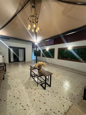 Chalé, 1 quarto | Terraço/pátio interior